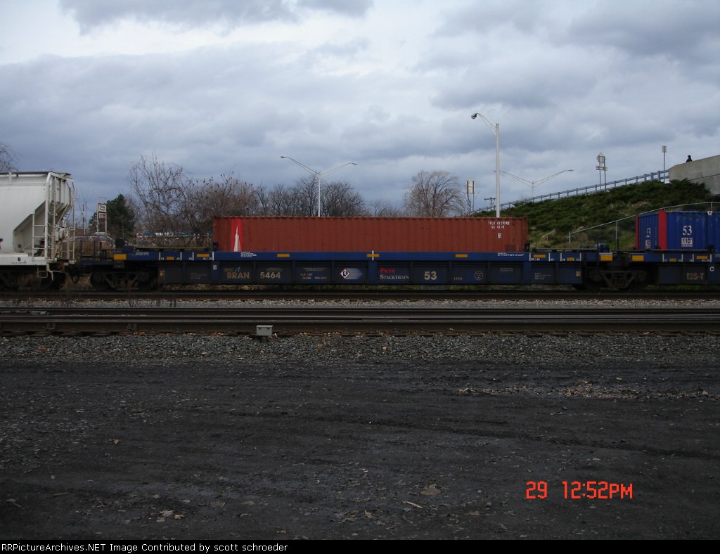 BRAN 5464B Double Stackcar w/TRLU Container 432999 EB